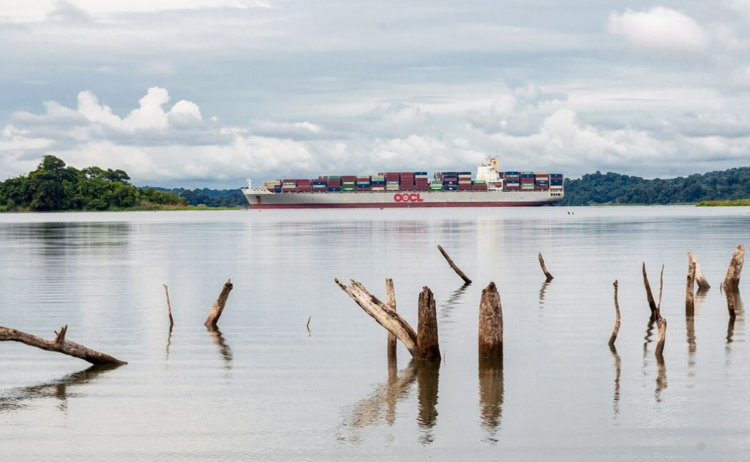 panama canal definition